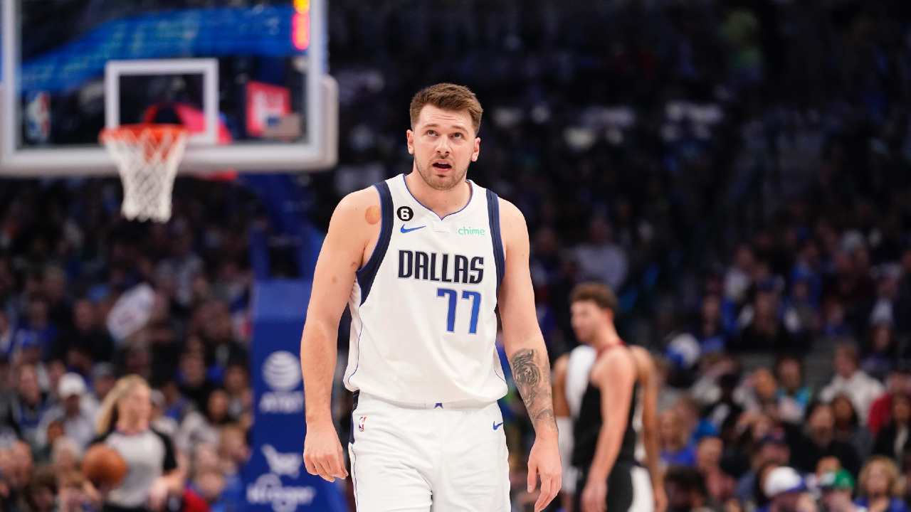 Doncic scores 51 points, Mavericks beat Spurs for sixth straight victory - Sportsnet.ca