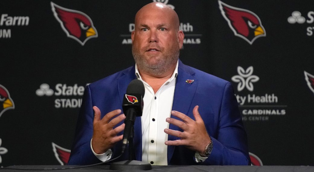 Cardinals GM Steve Keim takes health-related leave of absence