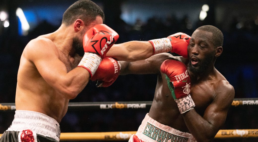 Crawford knocks out Avanesyan in sixth round, keeps WBO title
