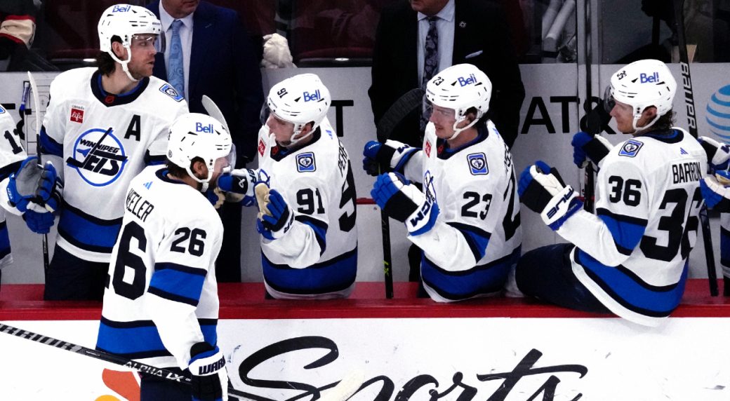 Wheeler, Rittich lead Jets past Blackhawks four fourth-straight win