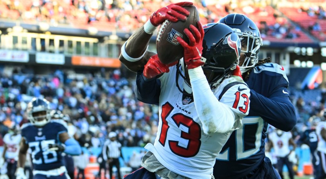 Texans snap nine-game skid with victory over sliding Titans