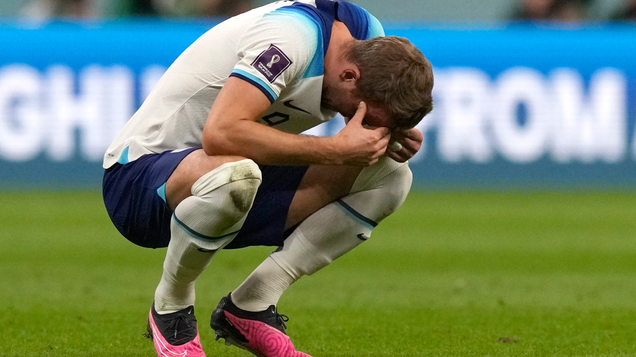England fans in shock after missed Kane penalty ends World Cup hopes ...