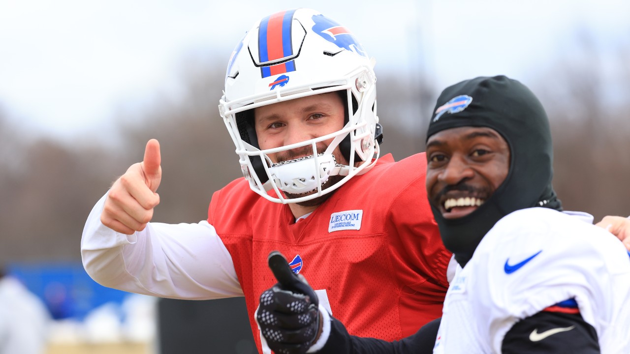 Hamlin's father told Bills to play this week: 'We owe that to Damar ...