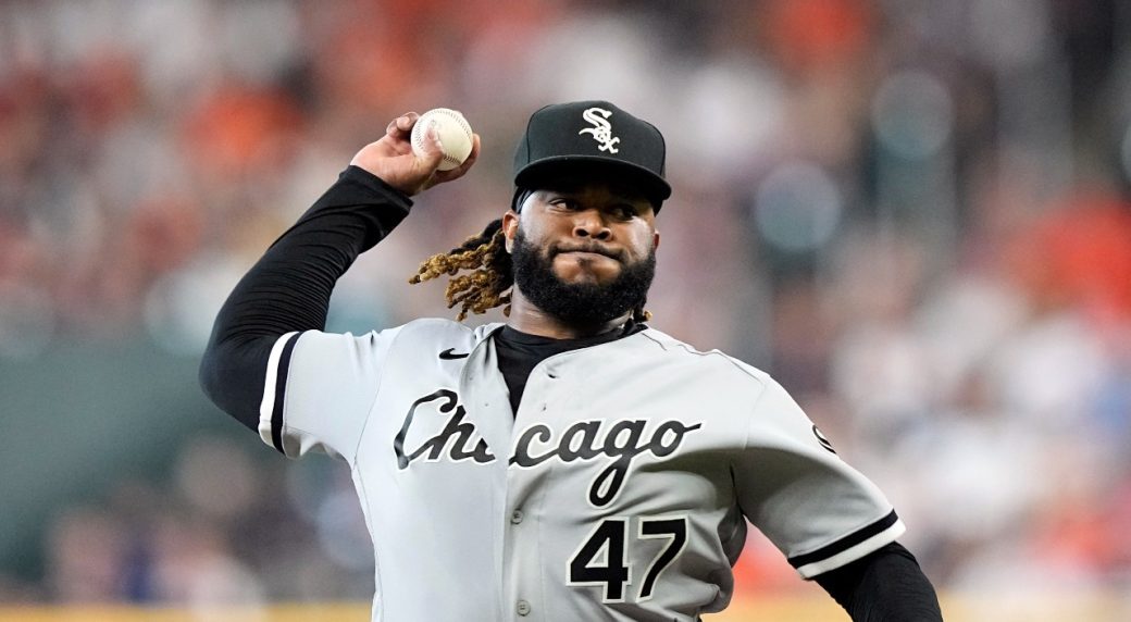 AP source: Marlins, Cueto agree to 1-year, $8.5M deal with option