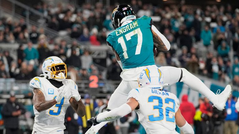 Jaguars shock Chargers in Wild Card matchup with unbelievable comeback win - Sportsnet.ca