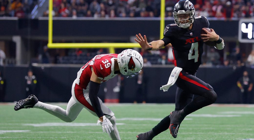 Koo kicks short field goal, Falcons edge Arizona