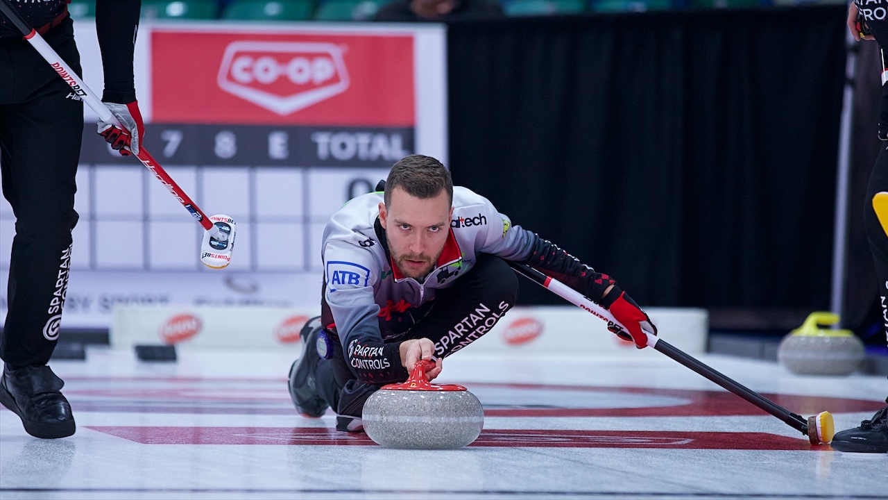 Bottcher scores six-ender during win over Carruthers at Co-op Canadian ...