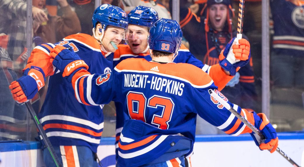Oilers extend win streak to five games with victory over Lightning