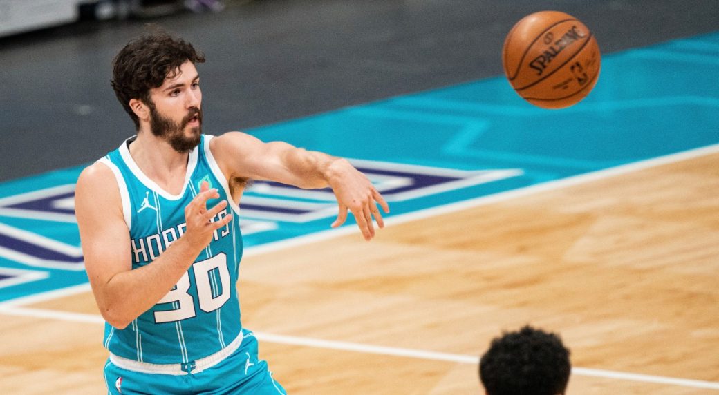 Canadian Nate Darling earns two-way contract with Clippers