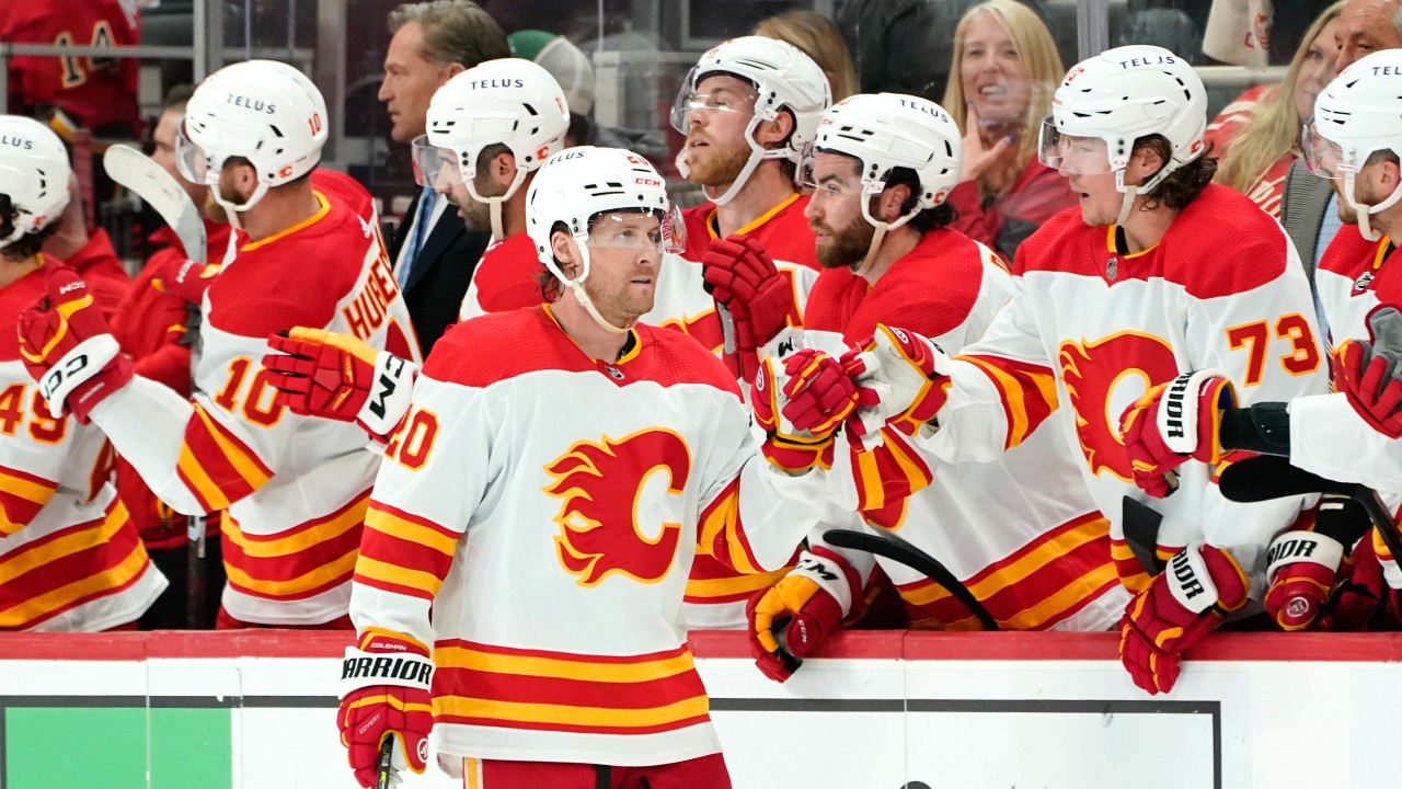 Flames outshoot Sabres 34-9 after dominant second period - Sportsnet.ca