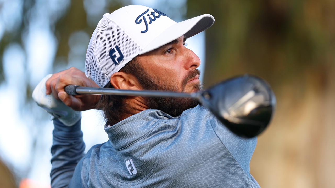 Homa feeling at home, leads at Riviera as Tiger makes cut - Sportsnet.ca