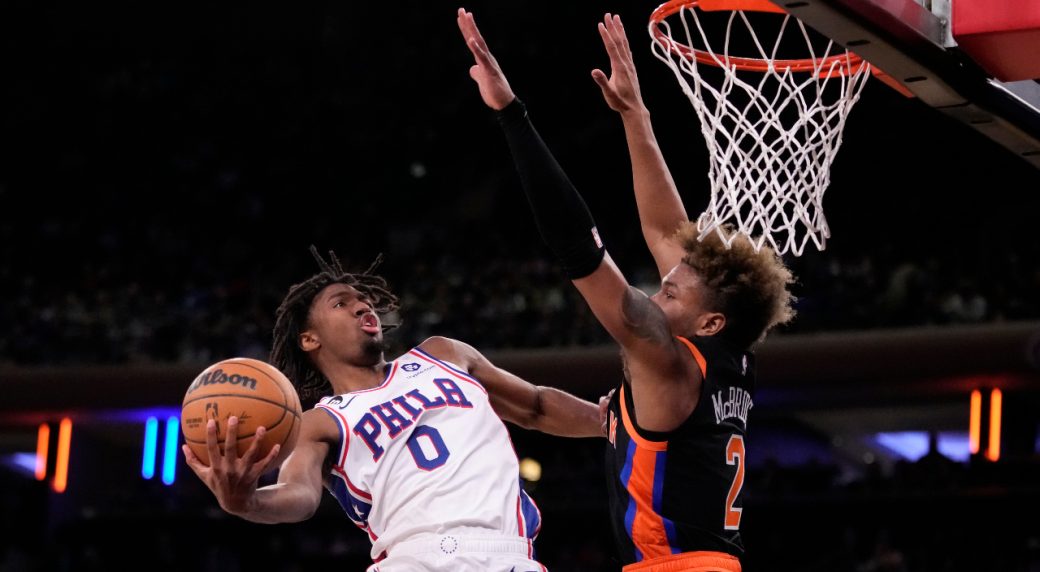 Maxey gives 76ers spark in comeback win over Knicks
