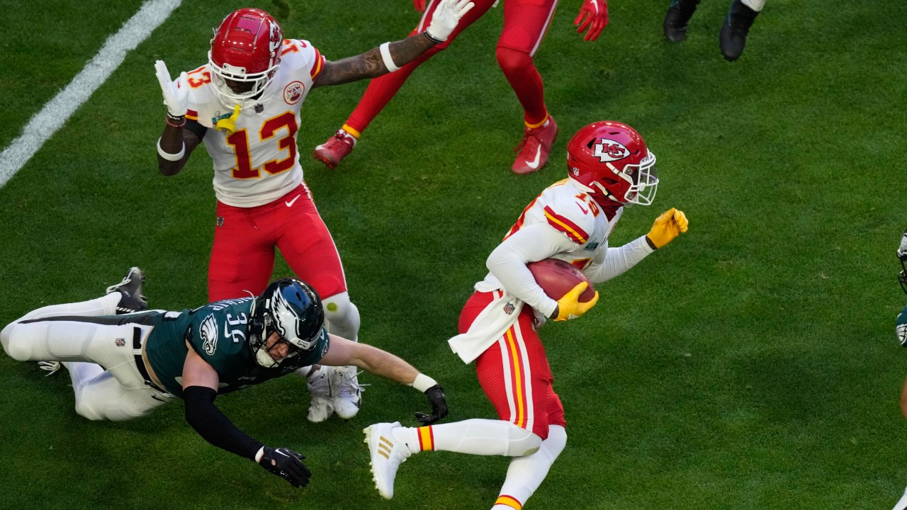 Chiefs' Kadarius Toney completes longest punt return in Super Bowl ...