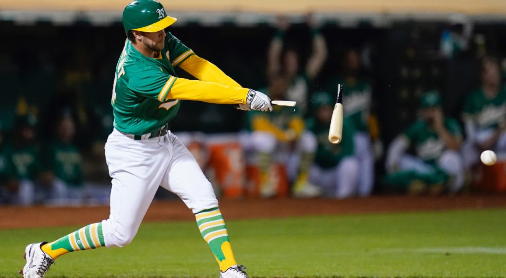 Blue Jays sign Ernie Clement to minor league deal, extend spring ...