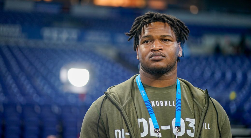Georgia's Carter will try to protect draft status at pro day