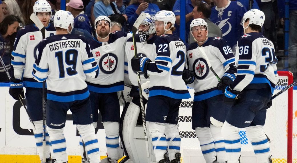 Jets put in a true team effort with hard-fought victory over Lightning