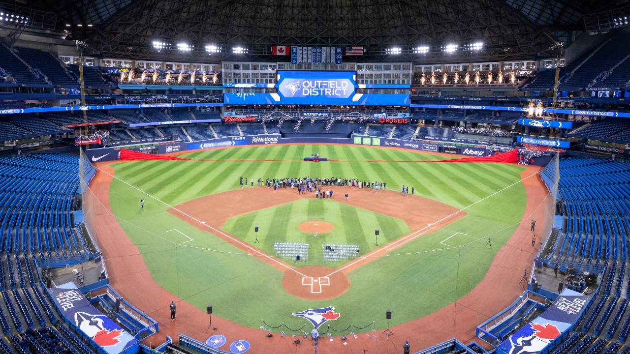 Blue Jays unveil completed Rogers Centre outfield renovations