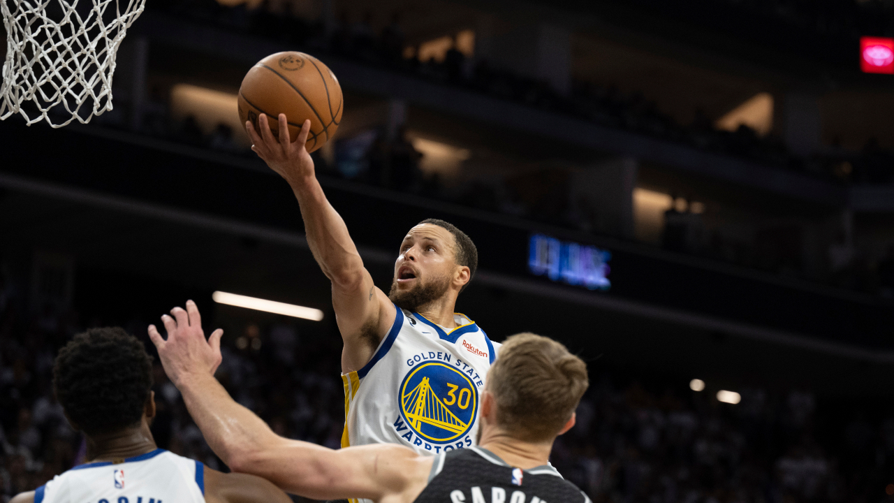 Curry scores playoff career-high 50 points, Warriors eliminate Kings in ...