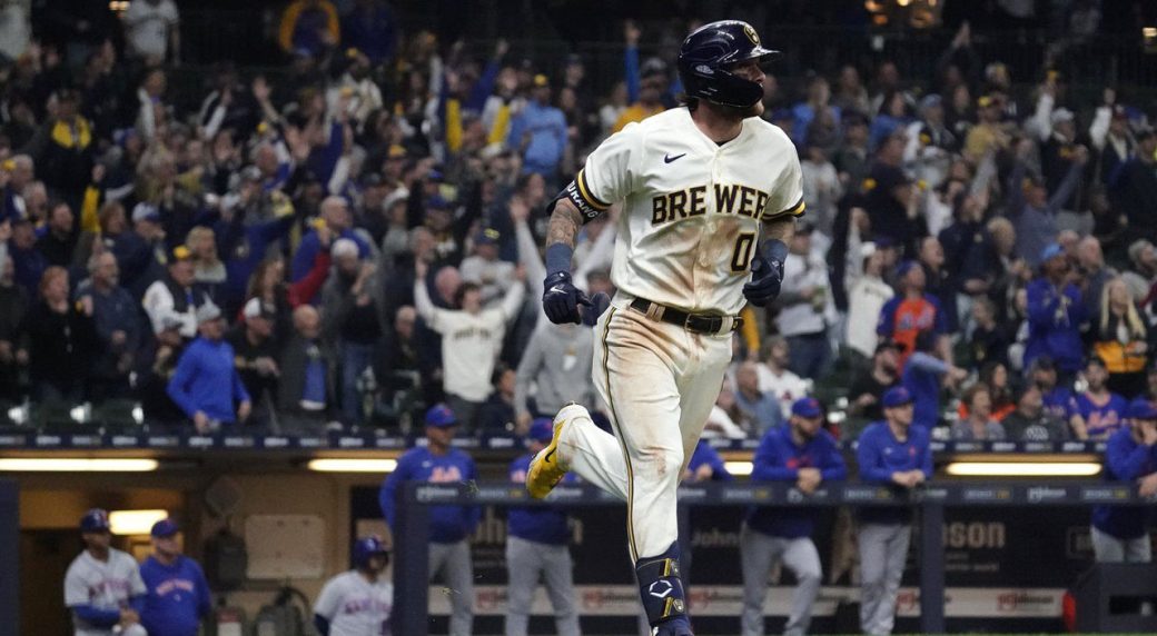 Turang hits grand slam for first MLB homer as Brewers rip Mets 10-0