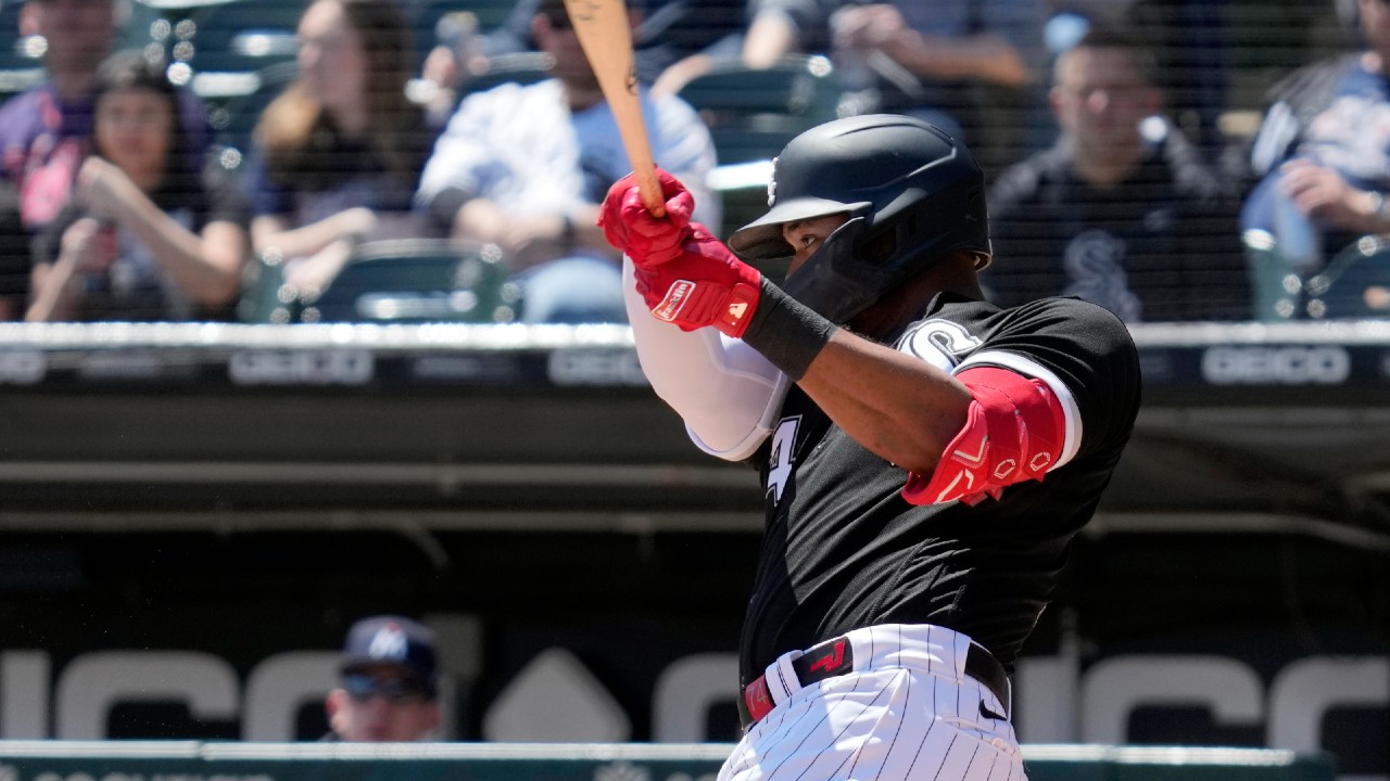 White Sox slugger Eloy Jimenez has appendectomy, out 4-6 weeks ...