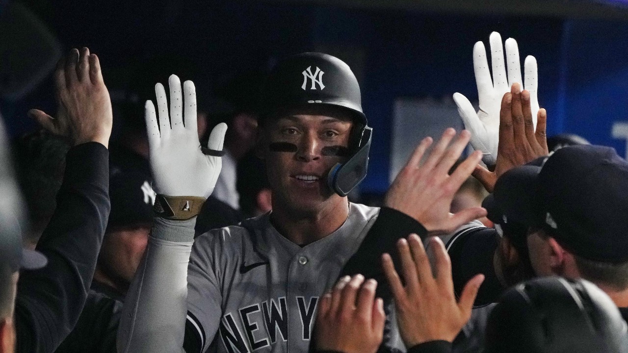 Judge gets last laugh, powers Yankees past Blue Jays in heated clash ...