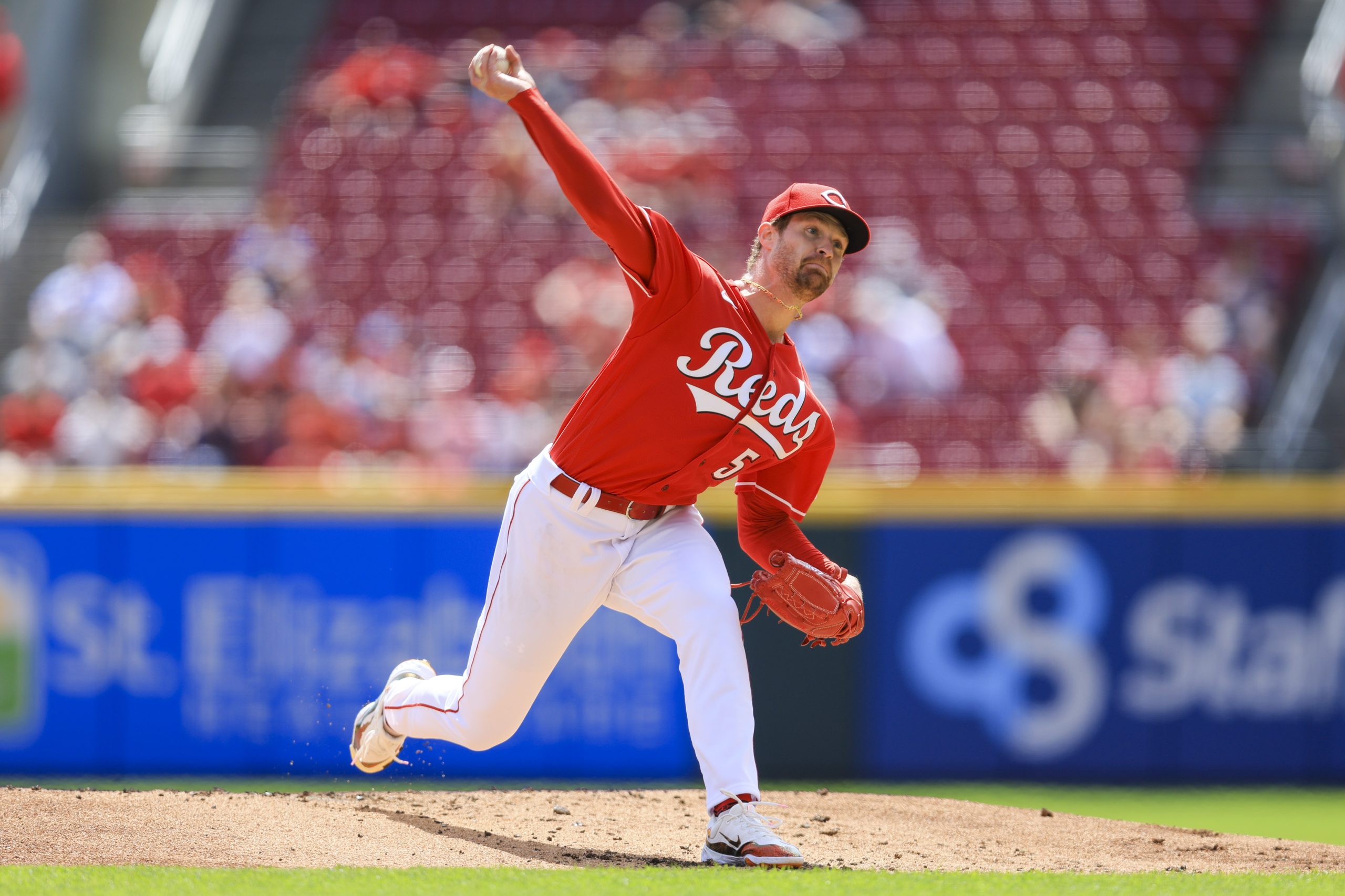 Cincinnati Reds call up Wong and Salazar, send Stoudt to Triple-A ...