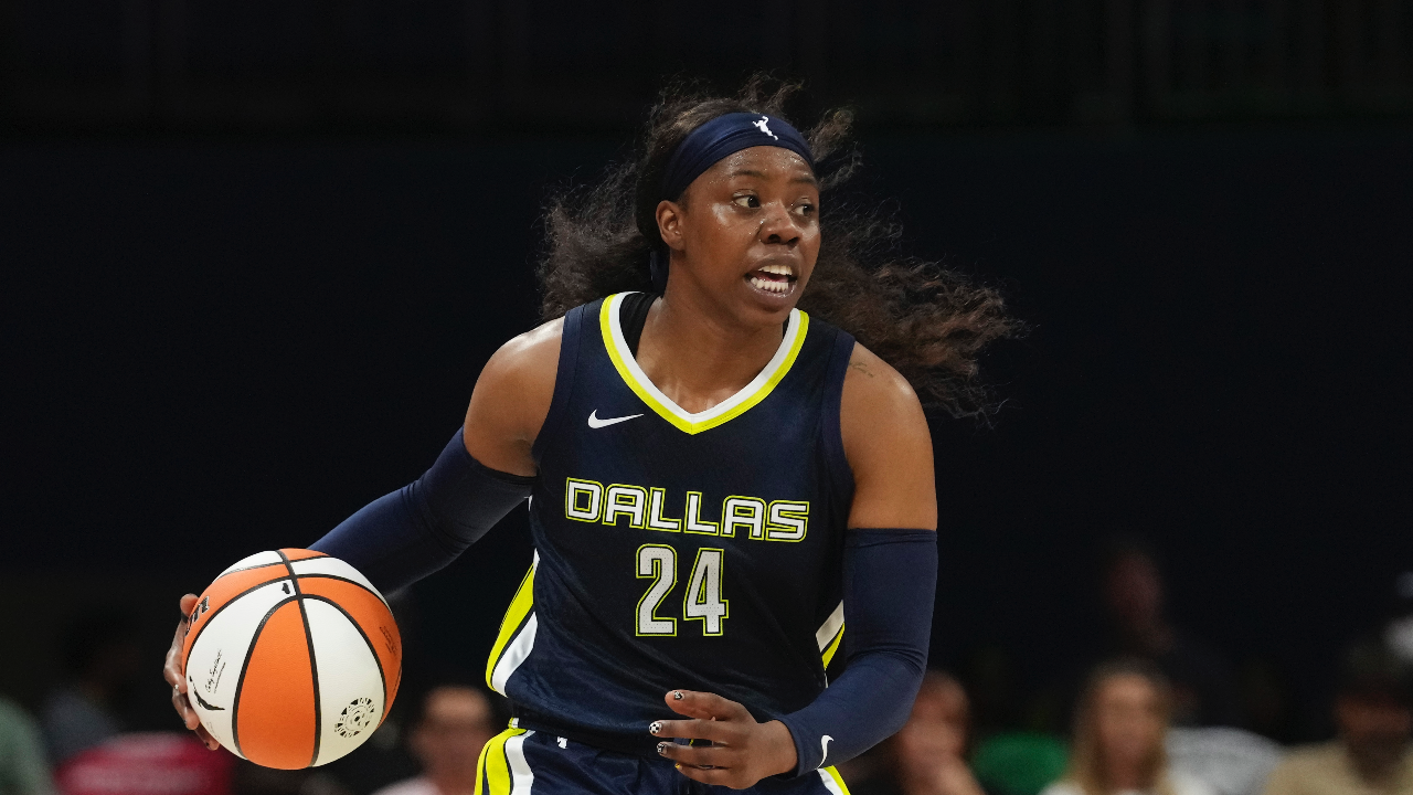 Wings beat the Storm in showdown between Ogunbowale and Loyd - Sportsnet.ca
