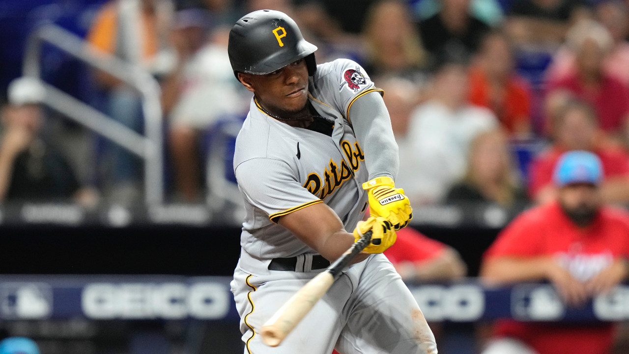 Pirates 3B Ke'Bryan Hayes placed on 10-day IL with lower back ...