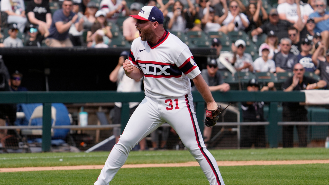 White Sox closer Liam Hendriks sidelined by elbow inflammation ...