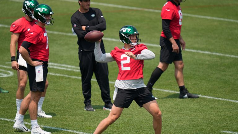 Jets' Zach Wilson putting struggles behind, embracing chance to learn from Aaron Rodgers ...