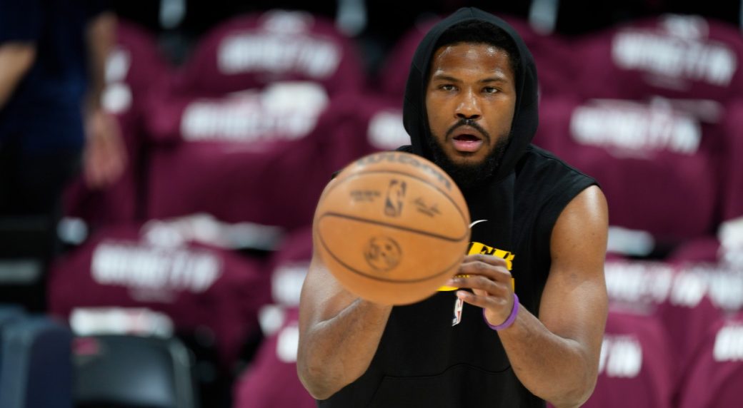 Bucks sign guard Malik Beasley and center Robin Lopez