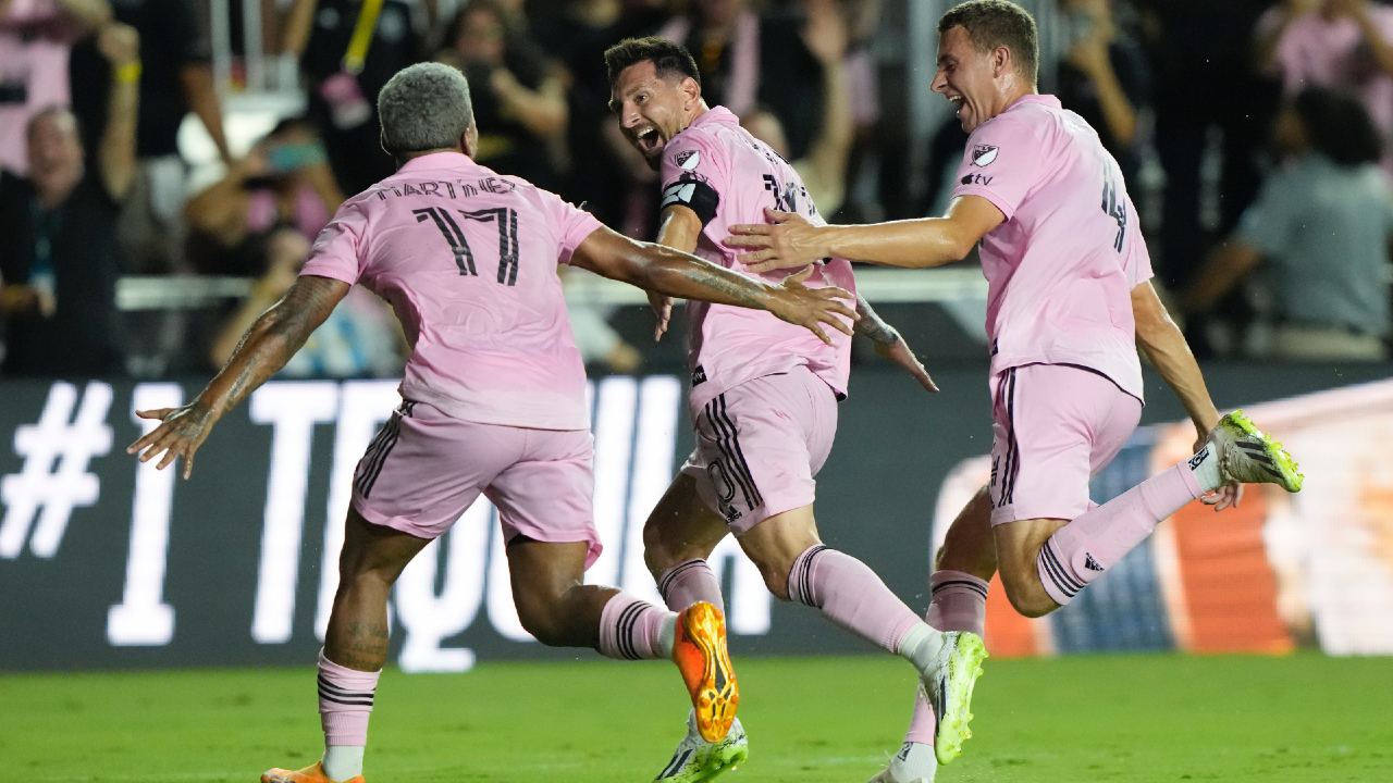 Messi scores dramatic game-winning goal in Inter Miami debut against ...