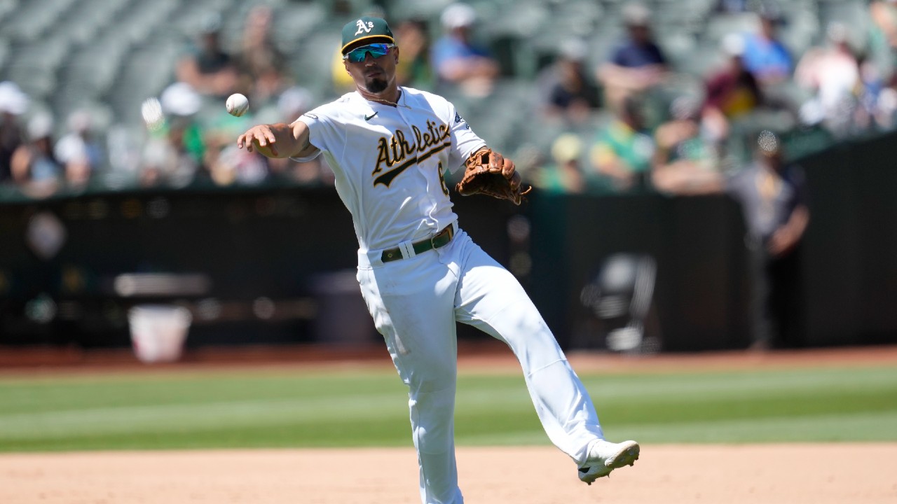 Diamondbacks add infield depth by acquiring Jace Peterson from A's ...