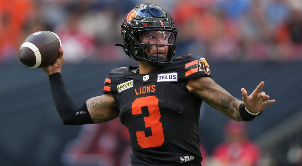 Lions QB Vernon Adams Jr. suffers knee injury against Roughriders ...
