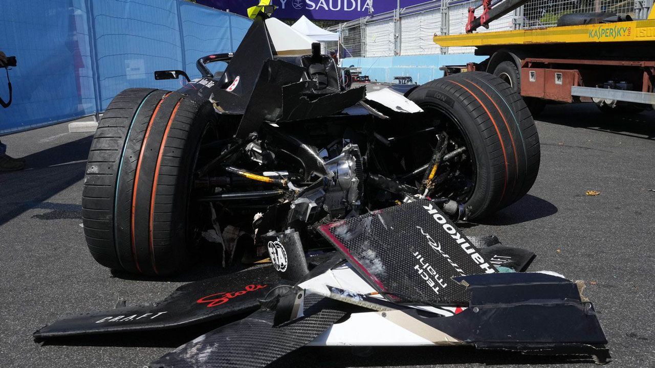 Rome E Prix temporarily halted after multi car crash at high speed ...