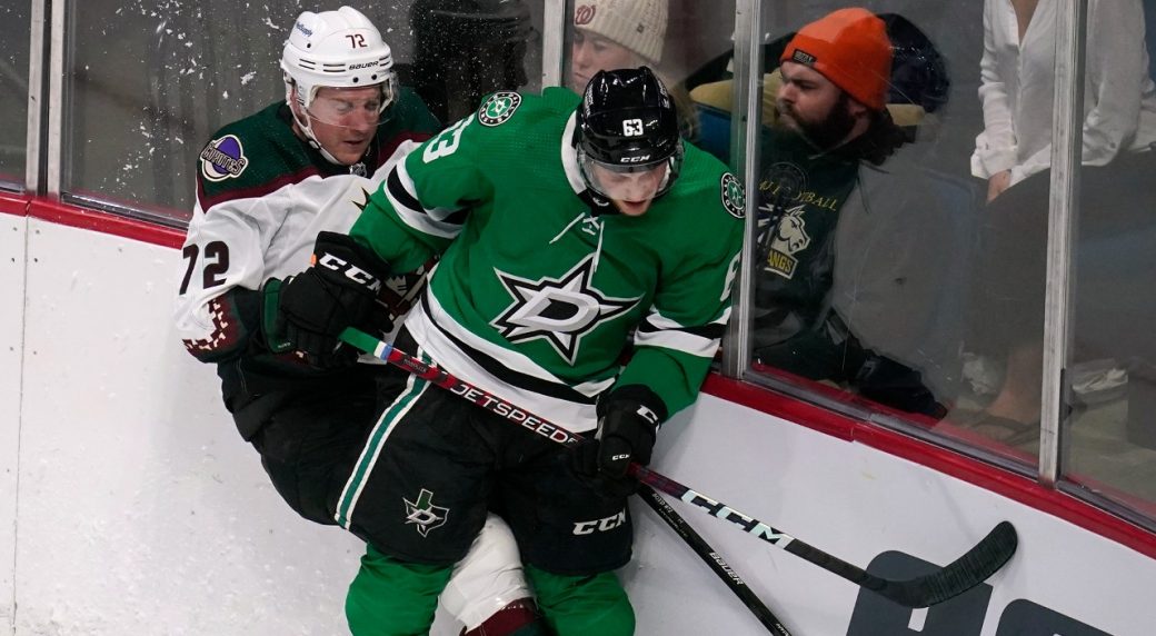 Oilers sign free agent defenceman Gleason to two-year deal