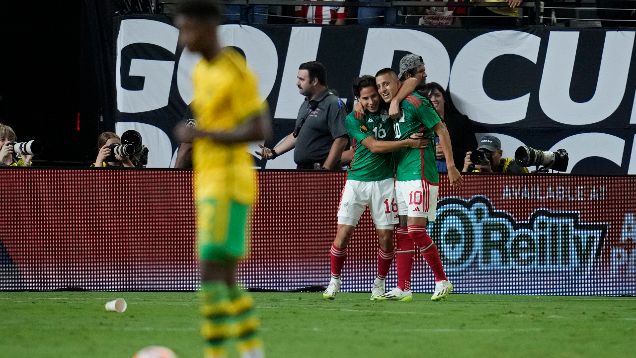 Mexico beats Jamaica, advances to CONCACAF Gold Cup final against ...
