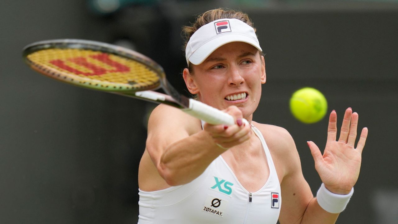 Ekaterina Alexandrova and Sara Sorribes Tormo advance to Cleveland ...