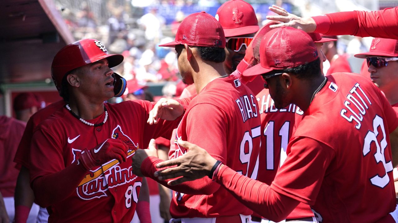 Cardinals promote rookie shortstop Winn, place Nootbar on the IL ...