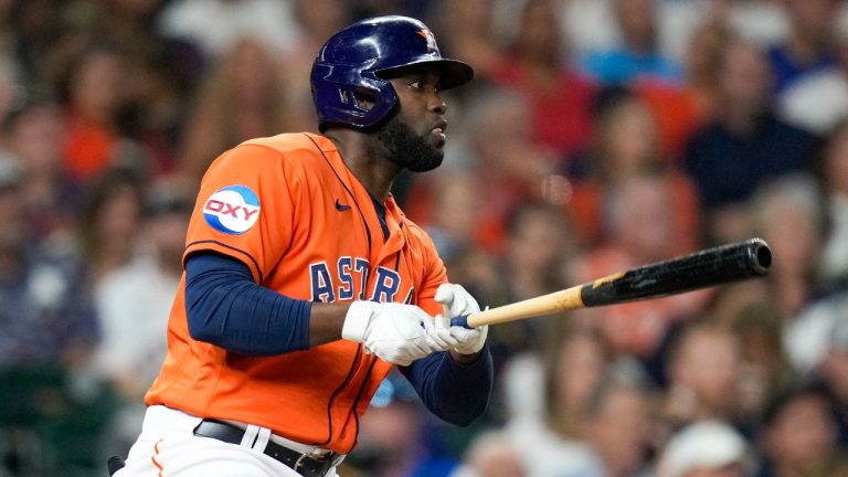 Astros slugger Alvarez leaves game vs. Cubs with back spasm - Sportsnet.ca