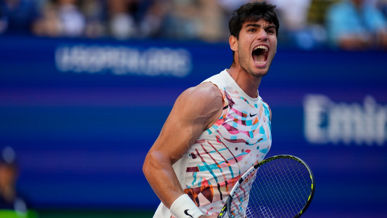 Alcaraz dazzles in U.S. Open victory over Dan Evans, advances to fourth ...