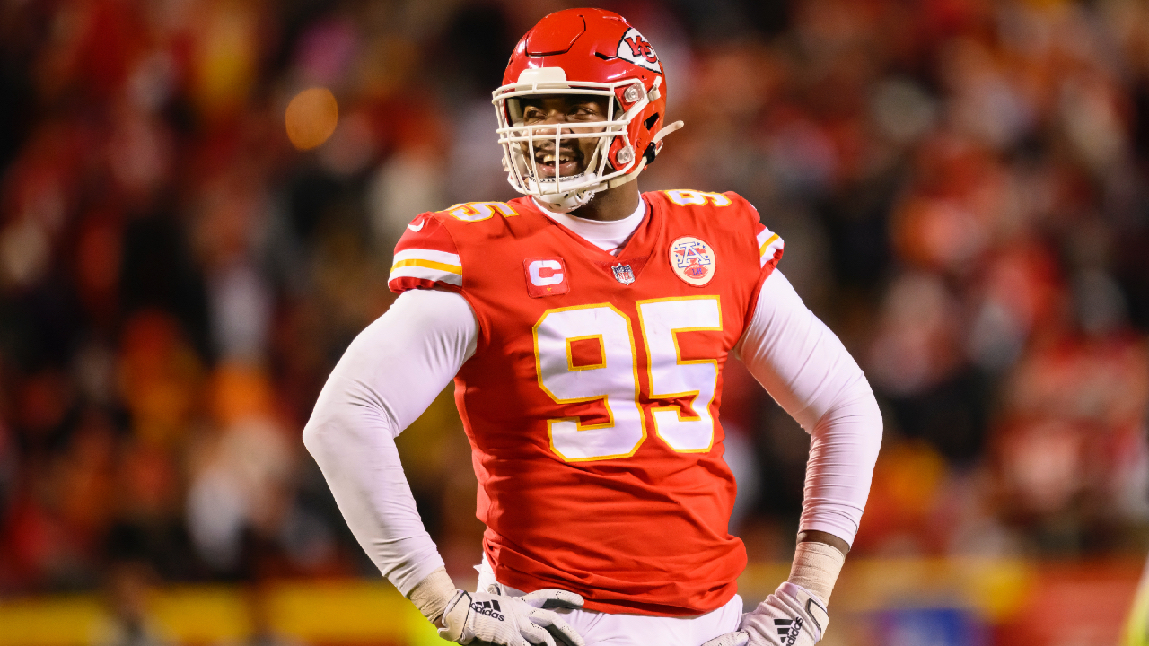 Report: Chiefs sign DT Chris Jones to record-breaking five-year deal - Sportsnet.ca
