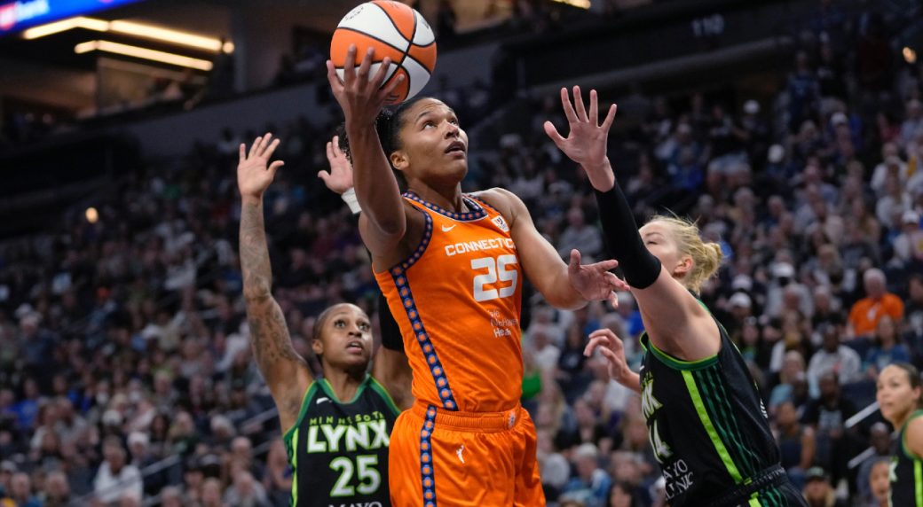 Thomas, Bonner help Sun advance to their fifth straight WNBA semifinals