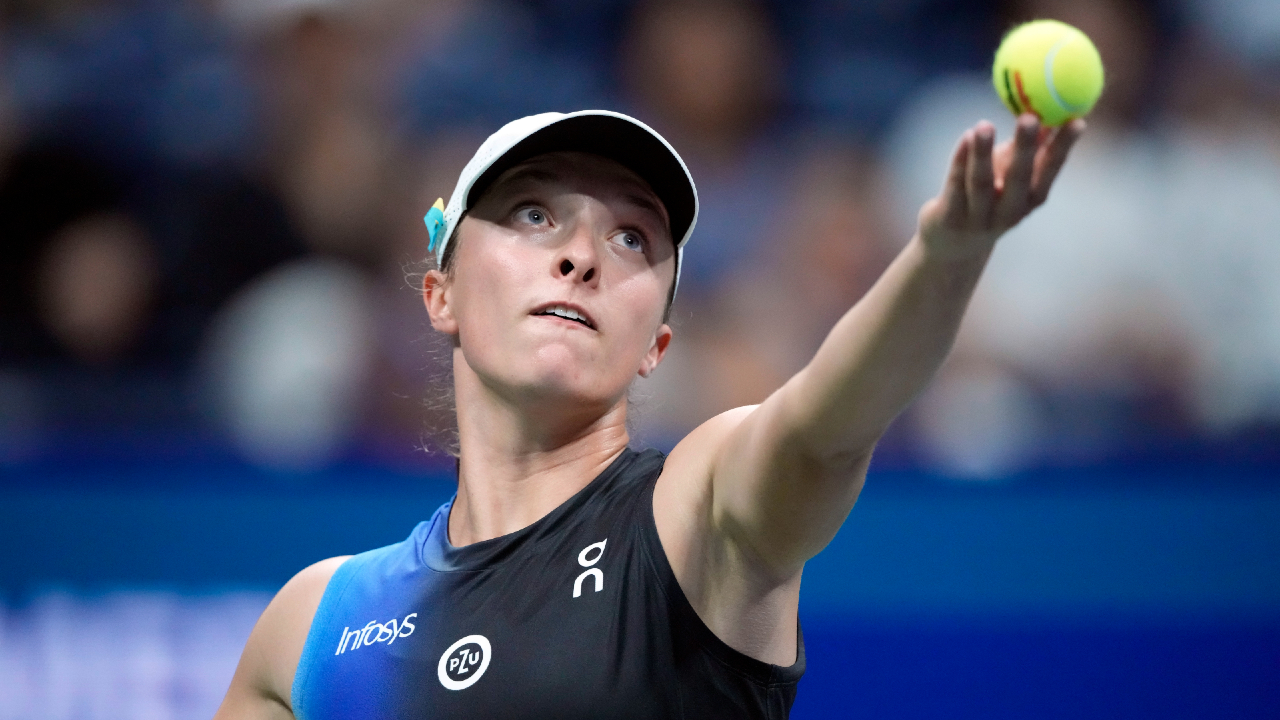 Swiatek's U.S. Open title defence ends with loss to Ostapenko in fourth round - Sportsnet.ca