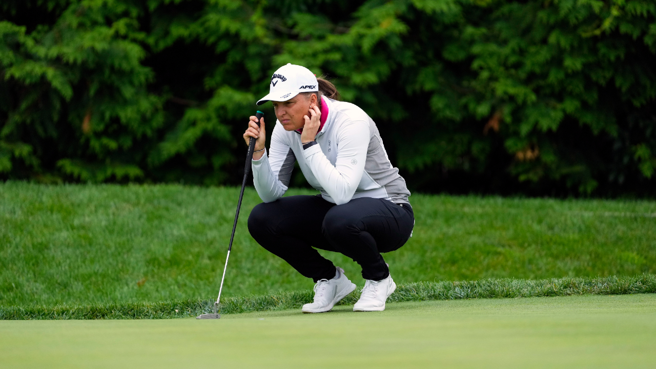 Perrine Delacour holds onto Portland Classic lead with another bogey ...