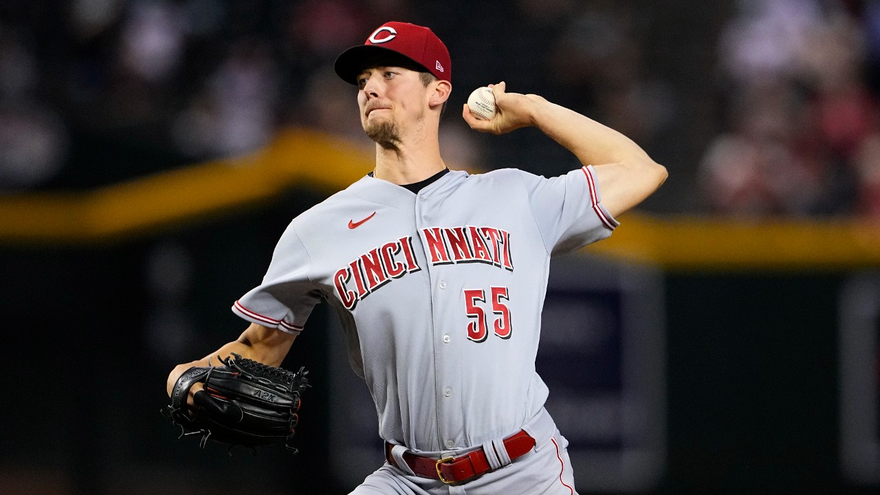 Reds' Brandon Williamson to miss start as team's COVID-19 outbreak ...