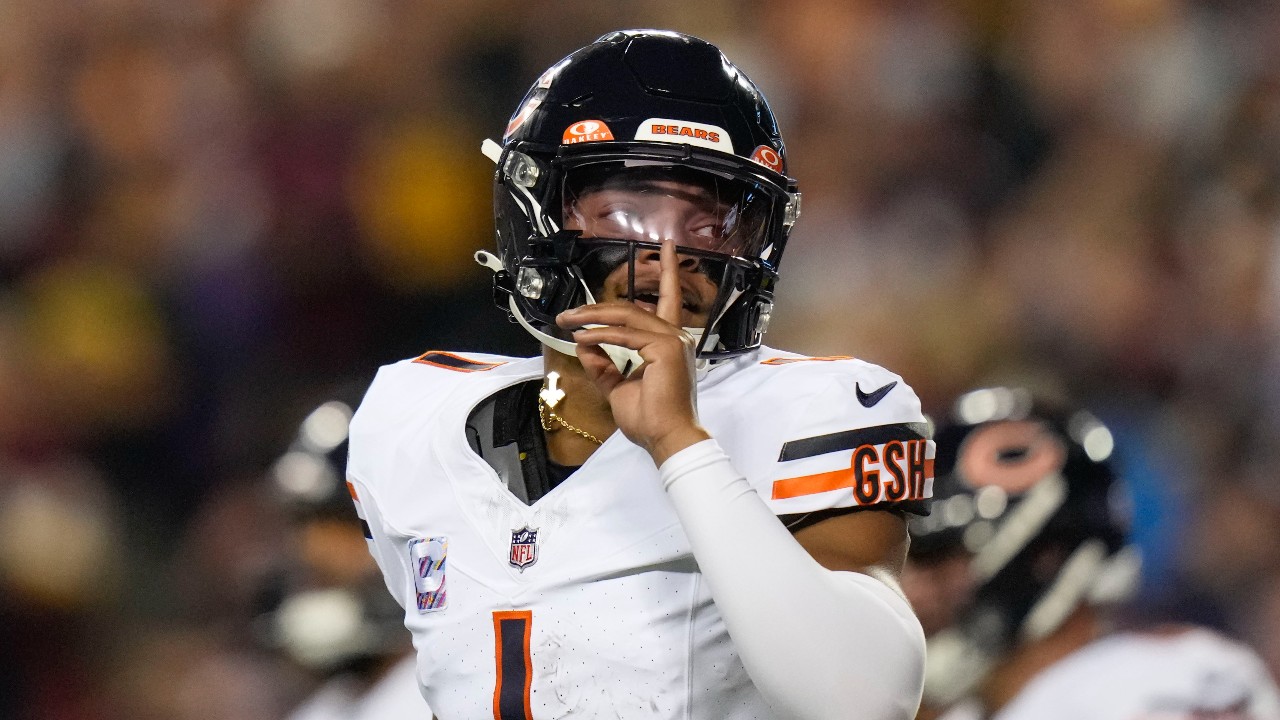 Take a Bow: Football world in awe of Moore's TD hat trick, Fields ...