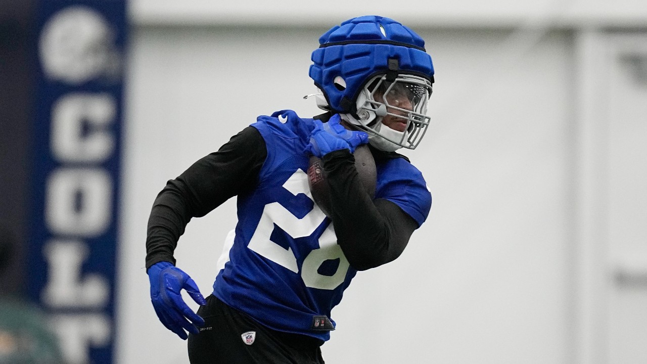 Colts' Taylor happy to be back on practice field and ready to get ...