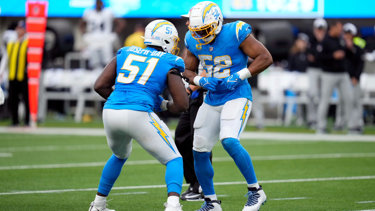 Mack's six sacks, Herbert's three TDs lead Chargers over Raiders ...