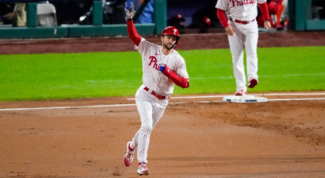 Phillies set MLB playoff record with 15 home runs in four-game span